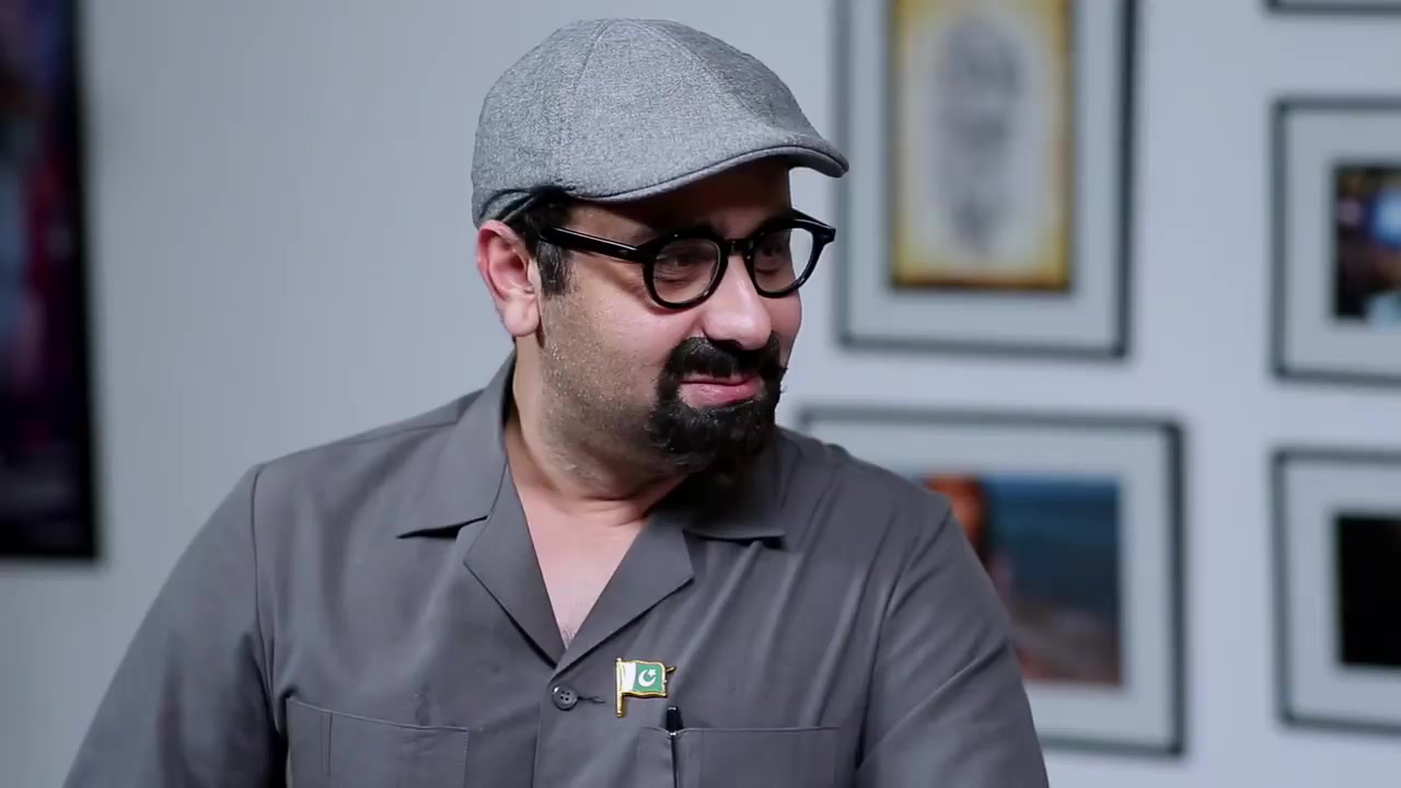 Celebrities Shine At Voice Over Man Launch | Reviewit.pk