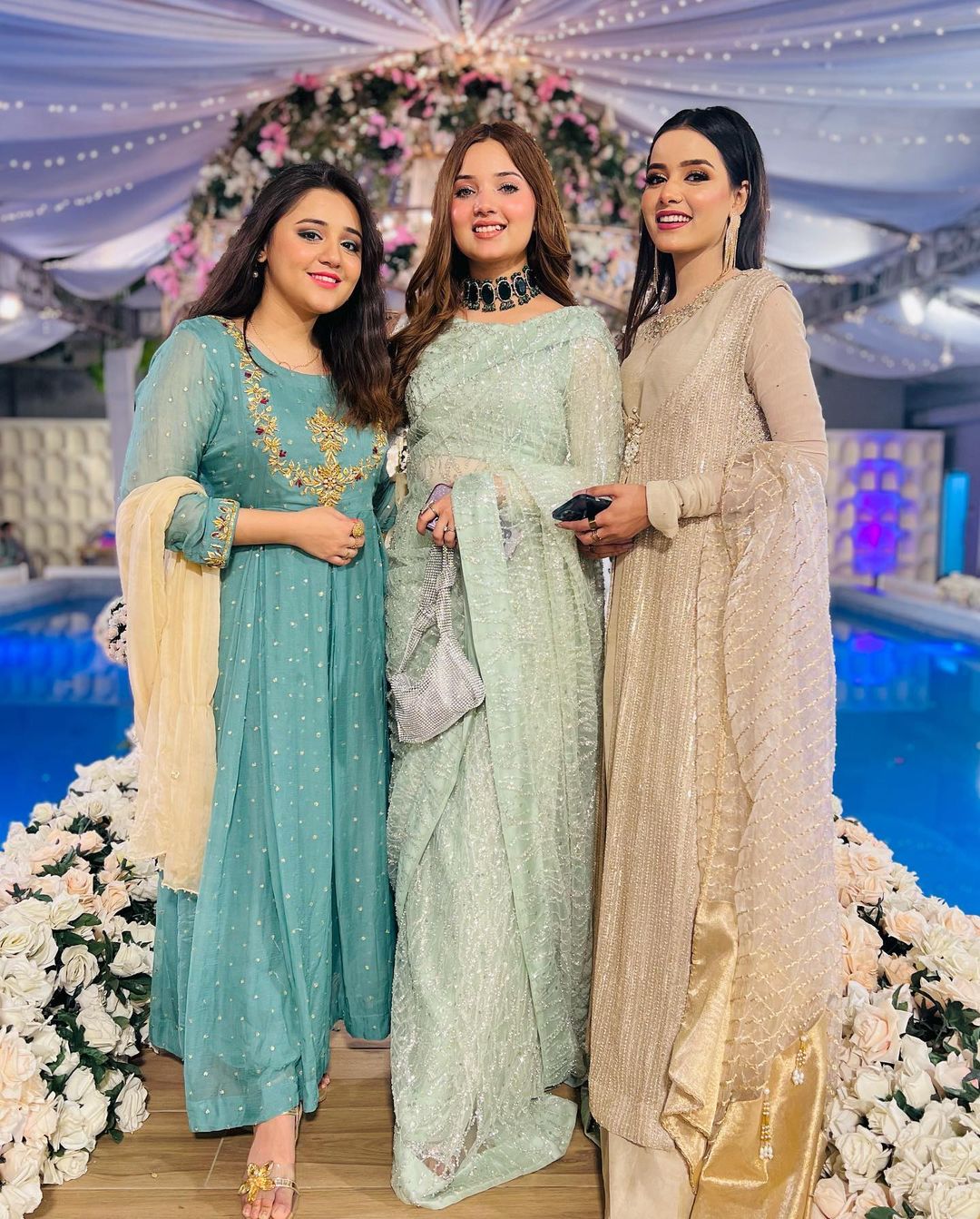 TikTokers Laraib Khalid And Zarnab Fatima Get Married | Reviewit.pk