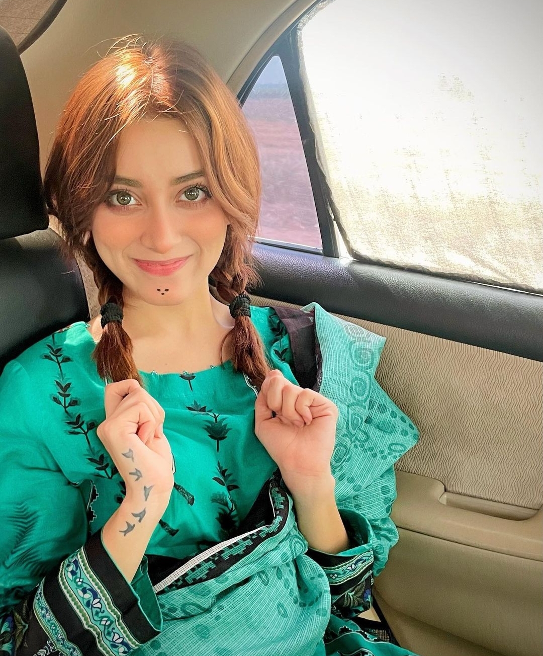 Alizeh Shah's New Upcoming Drama Details | Reviewit.pk