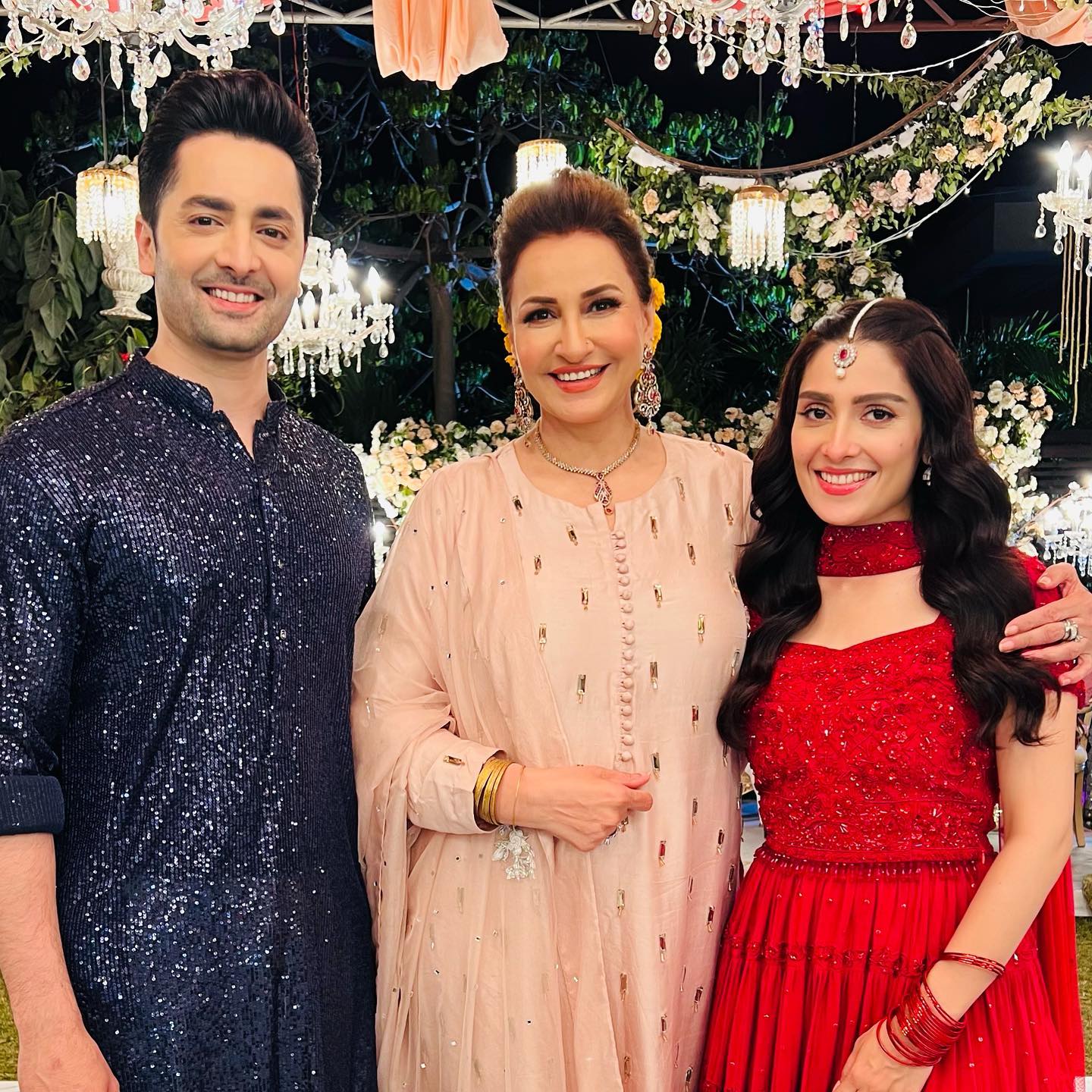 Ramazan Special Drama Chand Tara BTS Pictures | Reviewit.pk