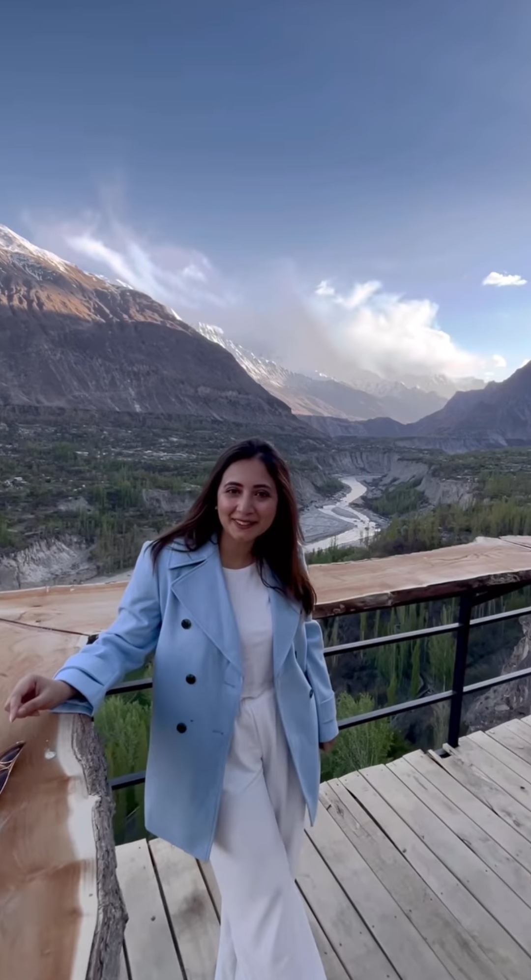 Komal Aziz Khan Spending Ramzan In Northern Areas | Reviewit.pk