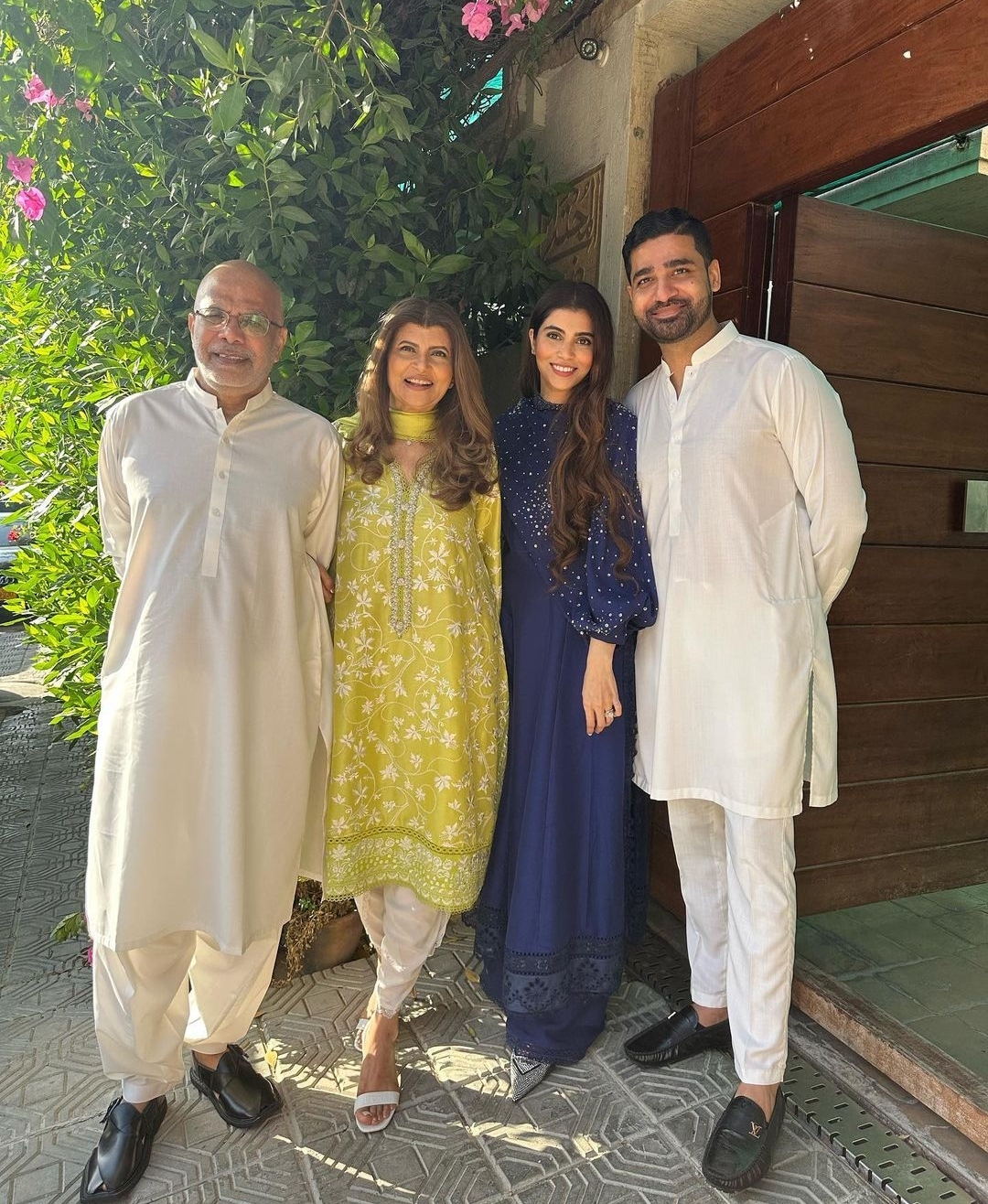 Rubina Ashraf Celebrates Eid With Daughter | Reviewit.pk