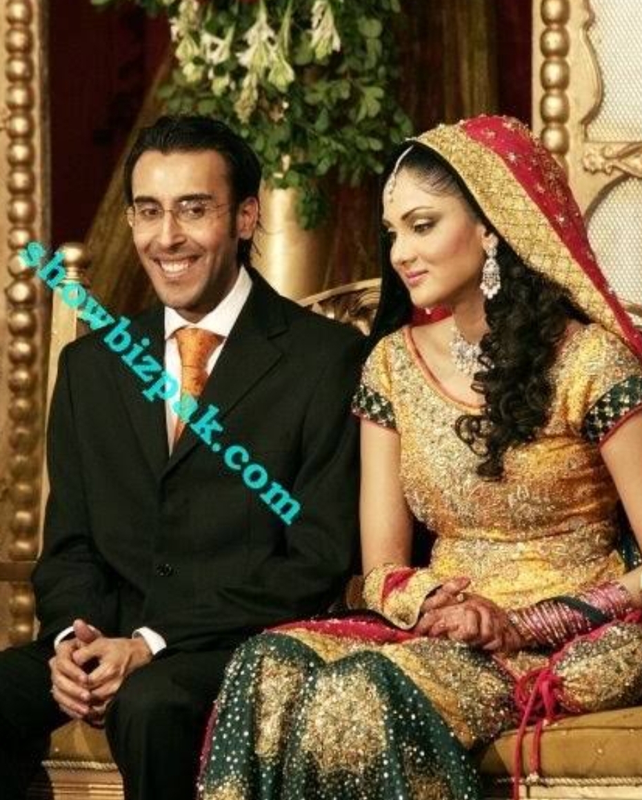 Fiza Ali Shares Details About The Reason For Divorce | Reviewit.pk