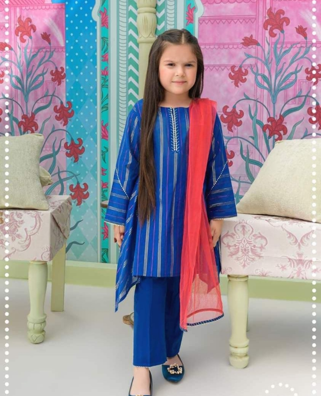Actor Noman Habib Daughter Pictures from Ramazan Transmission | Reviewit.pk