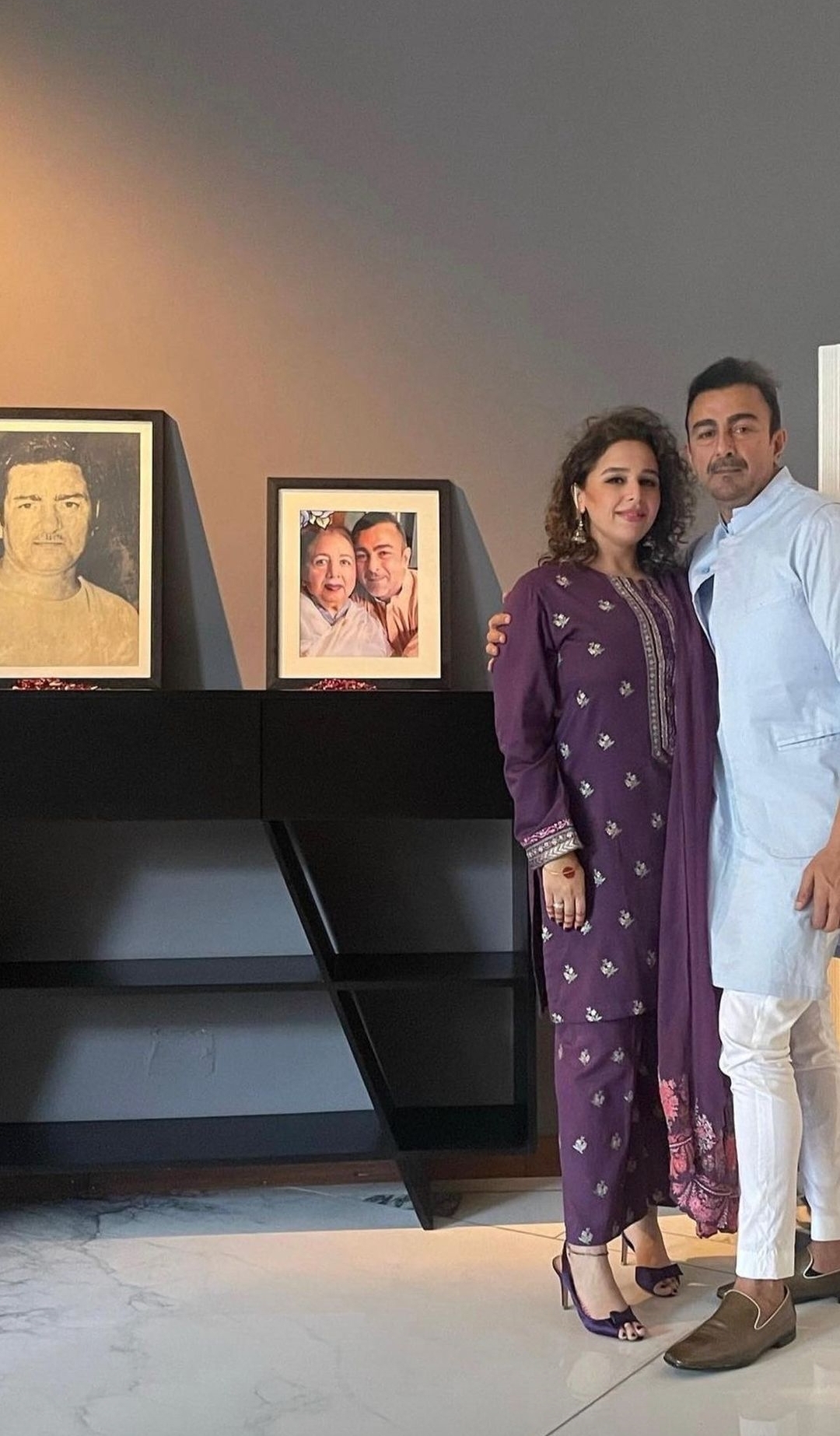 Shaan Shahid Eid Pictures With His Adorable Family | Reviewit.pk