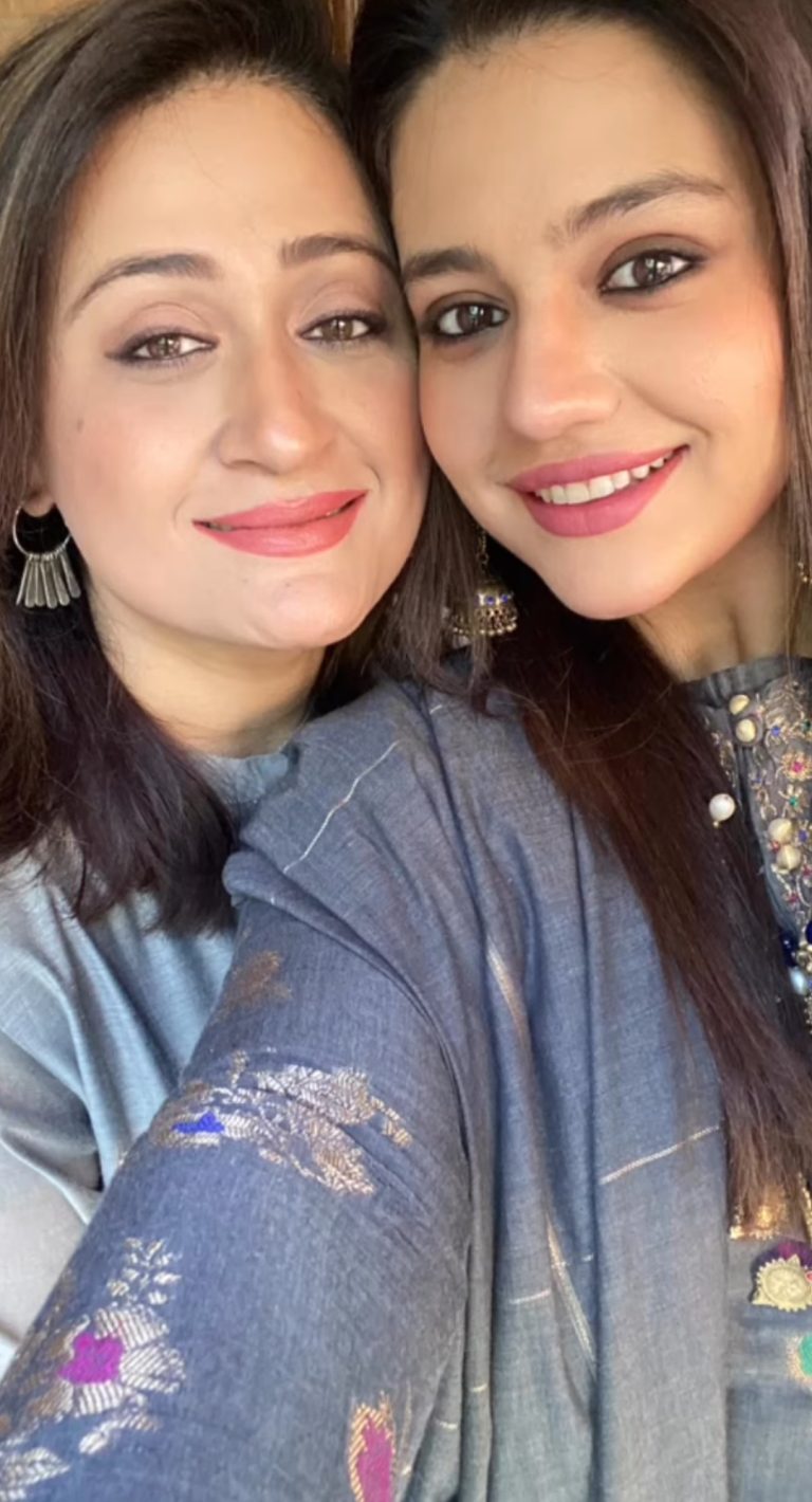 Zara Noor Abbas & Asad Siddiqui Family Pictures from Eid Day 1 ...