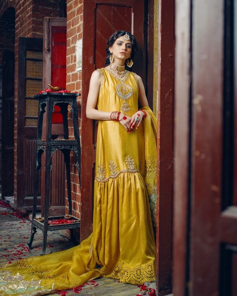 Zubab Rana's Latest Pictures from Iraq | Reviewit.pk