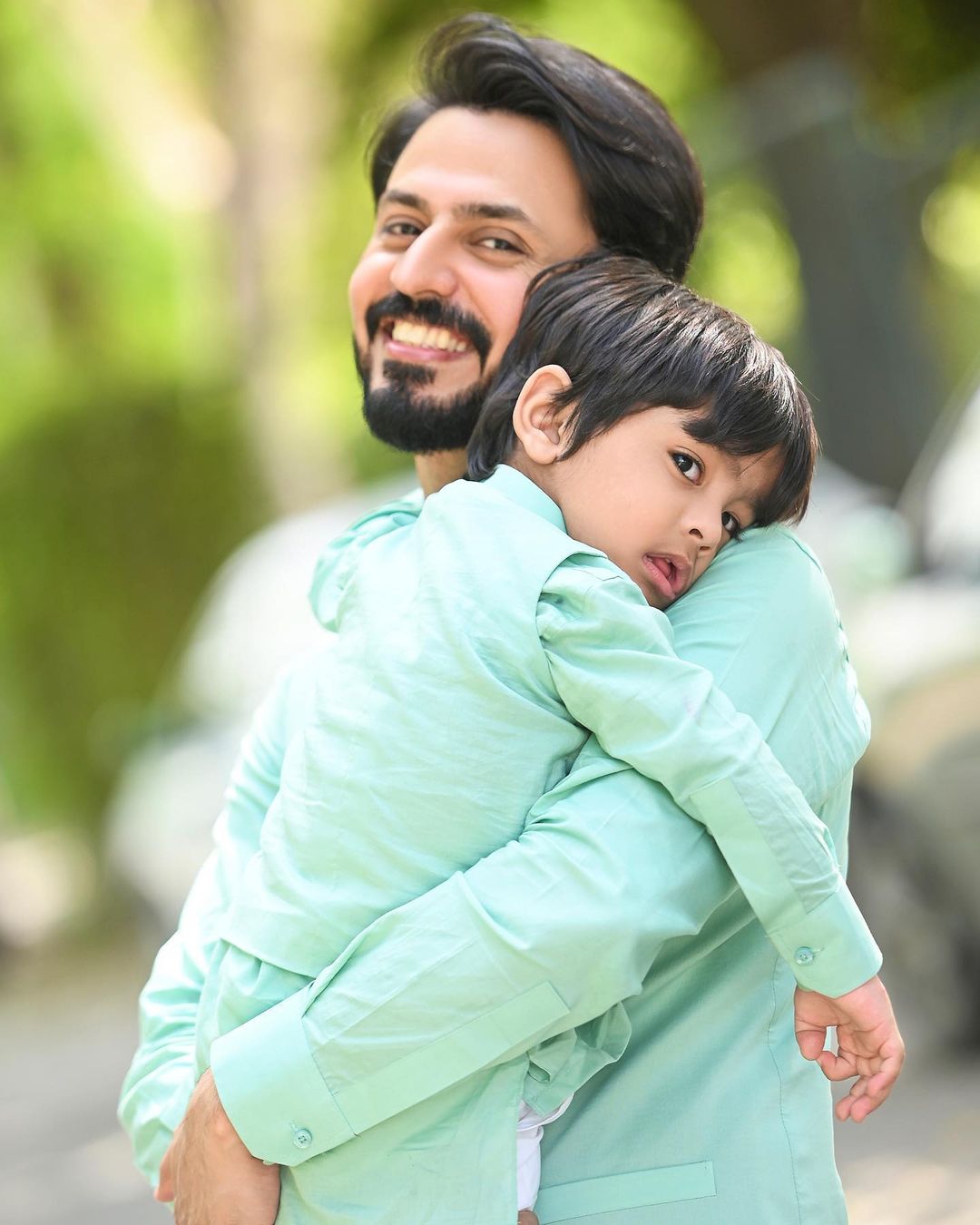 Uroosa Qureshi And Bilal Qureshi Glam Up For Eid ul Fitr Day 1 | Reviewit.pk