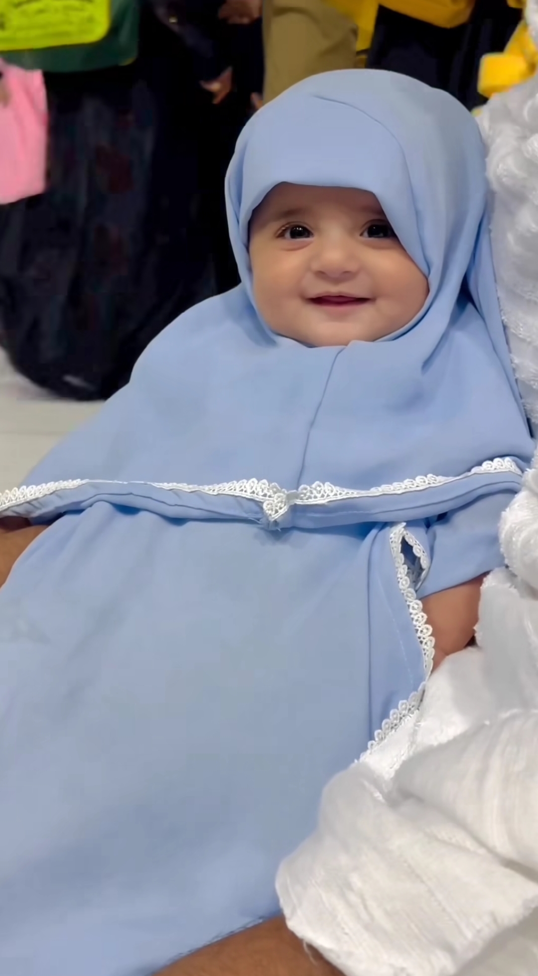 Kanwal Aftab And Zulqarnain Sikandar New Pictures With Daughter From ...