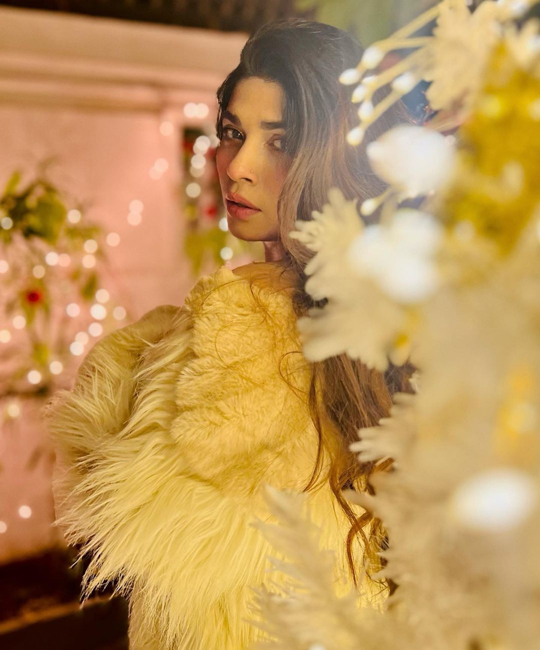 Mahi Baloch New Pictures from Her Active Ramadan Routine | Reviewit.pk