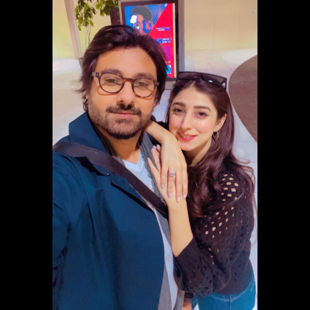Mariyam Nafees Wishes Husband on Birthday With Pictures | Reviewit.pk