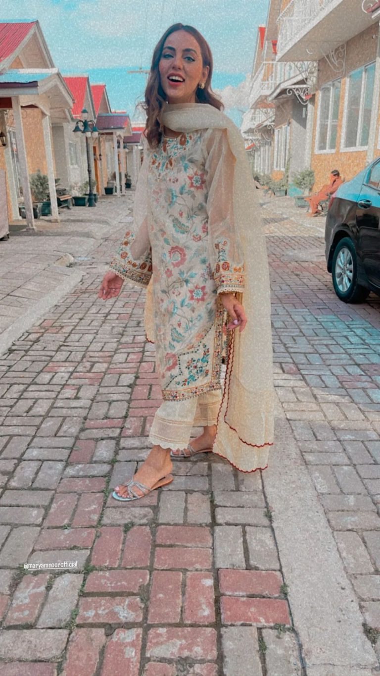 Maryam Noor's Beautiful Pictures With Husband Ismail Butt From Bhurban ...