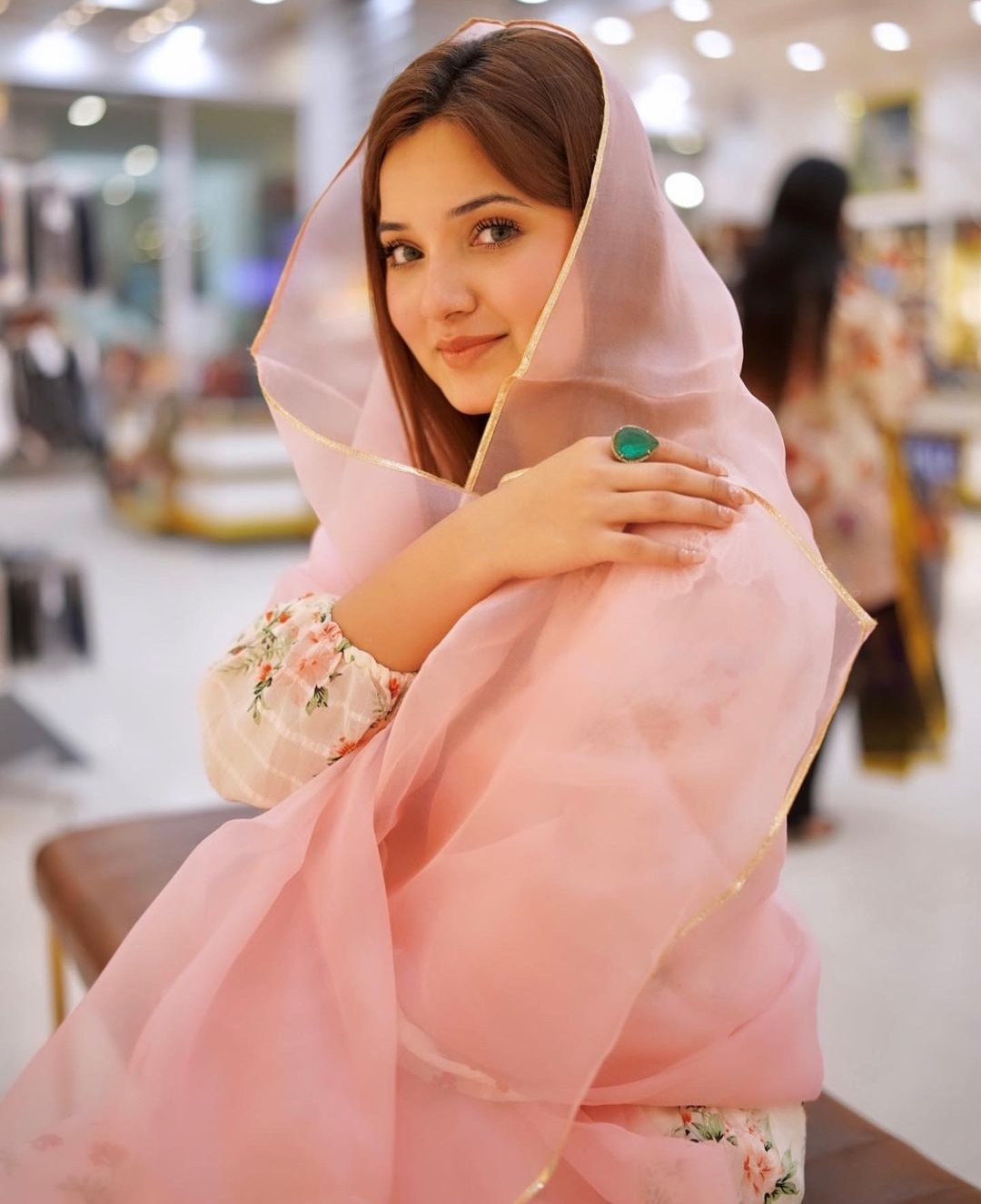 Rabeeca Khan Ramazan Routine Pictures and Videos | Reviewit.pk