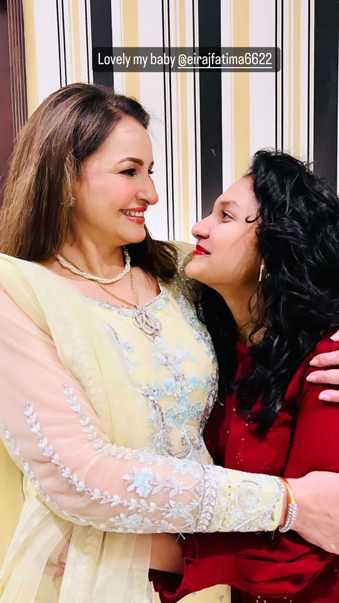 Saba Faisal Shares Beautiful Family Pictures From Eid | Reviewit.pk