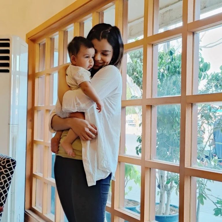 Srha Asghar Celebrates Four Months Of Baby Boy Ehaan | Reviewit.pk
