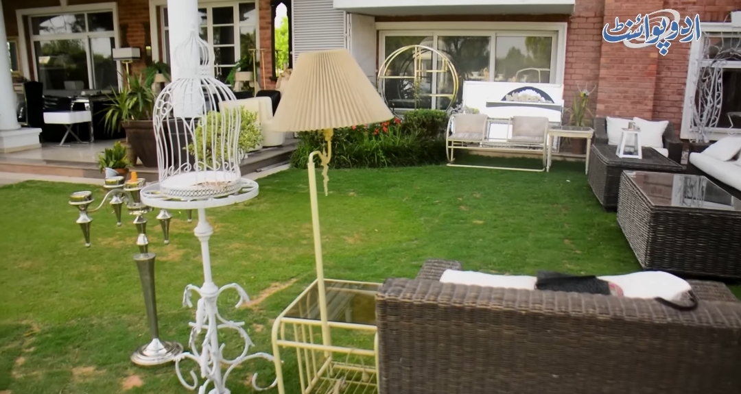 Parizaad Fame Taha Ghani's Expensive Big House Tour | Reviewit.pk