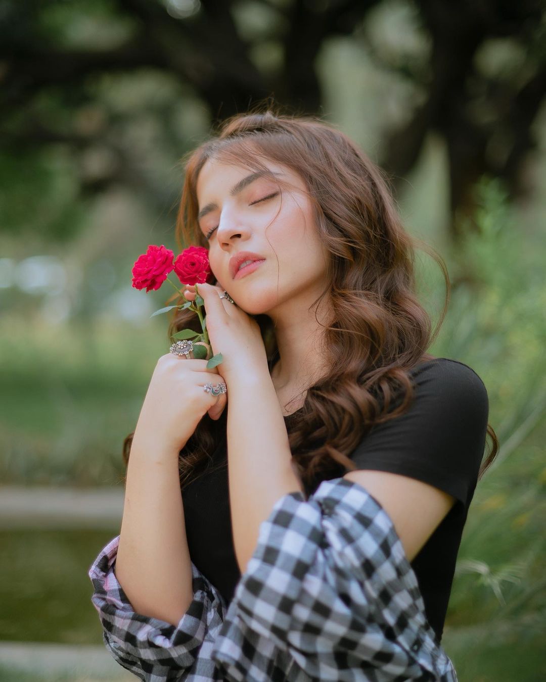 Dananeer Mobeen - 10 Unknown Facts About Her | Reviewit.pk