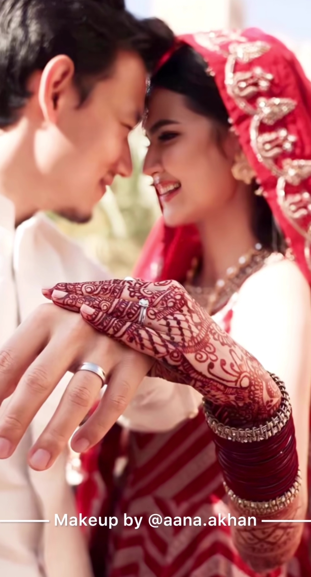 Madiha Imam Pictures From Dinner with Husband In Dubai | Reviewit.pk