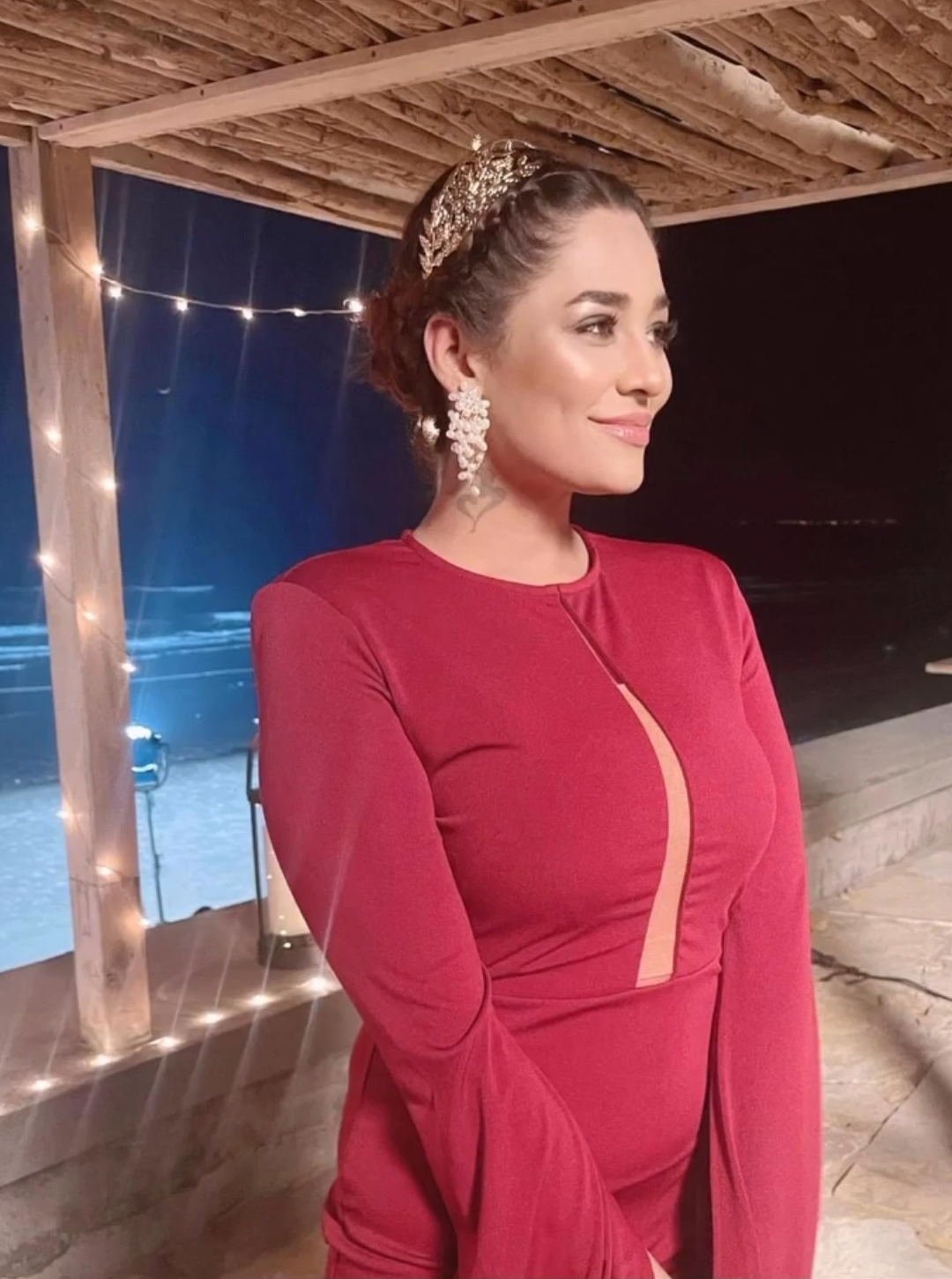 Mathira’s Sister Rose Shares Beautiful Pictures in Western Dresses ...