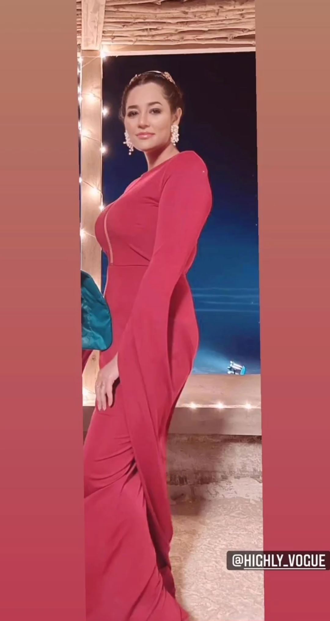 Mathira’s Sister Rose Shares Beautiful Pictures in Western Dresses ...