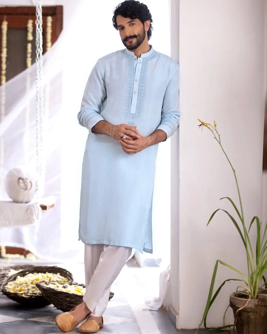 Maya Ali & Bilal Ashraf Beautiful Video & Photoshoot for Maya Pret ...