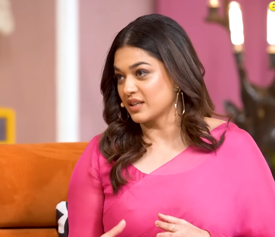 Sanam Jung Reveals She Was First Rejected for Dil e Muztar | Reviewit.pk