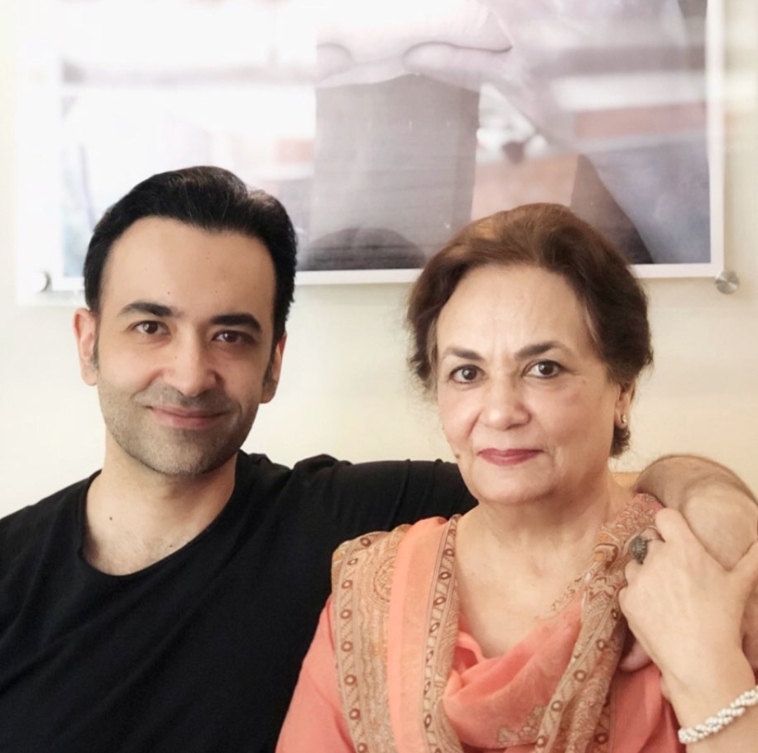 Naveed Shehzad Emotional Narration About Young Widows' Sacrifices ...