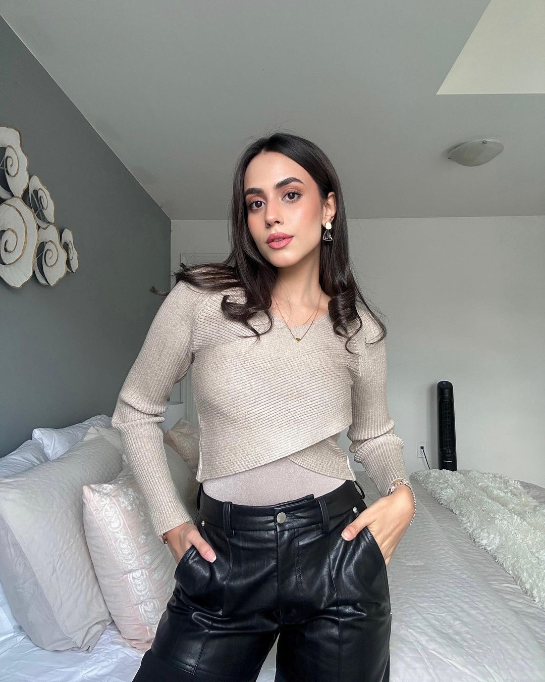 Shahveer Jafry New Pictures With Wife from Toronto, Canada | Reviewit.pk