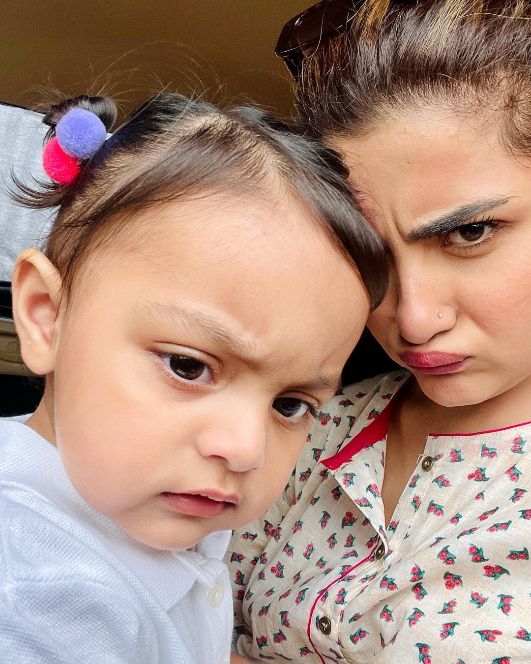 Sohai Ali Abro Shares New Adorable Family Pictures | Reviewit.pk