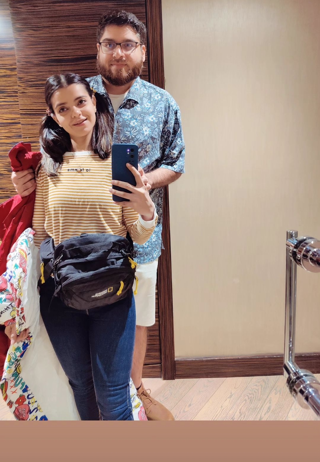 Srha Asghar Adorable Pictures With Husband from Istanbul Turkey ...