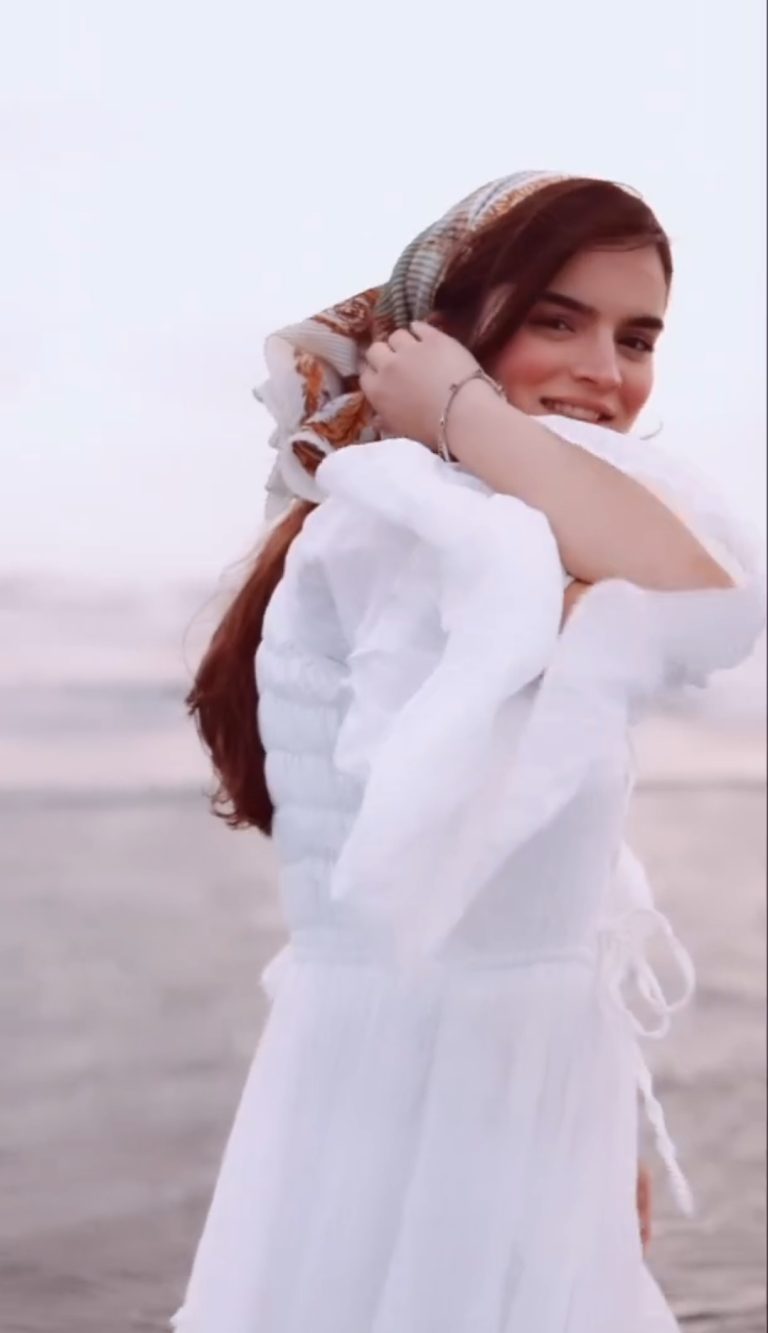 Syeda Aliza Sultan's First Modeling Venture Gets Public Appreciation ...