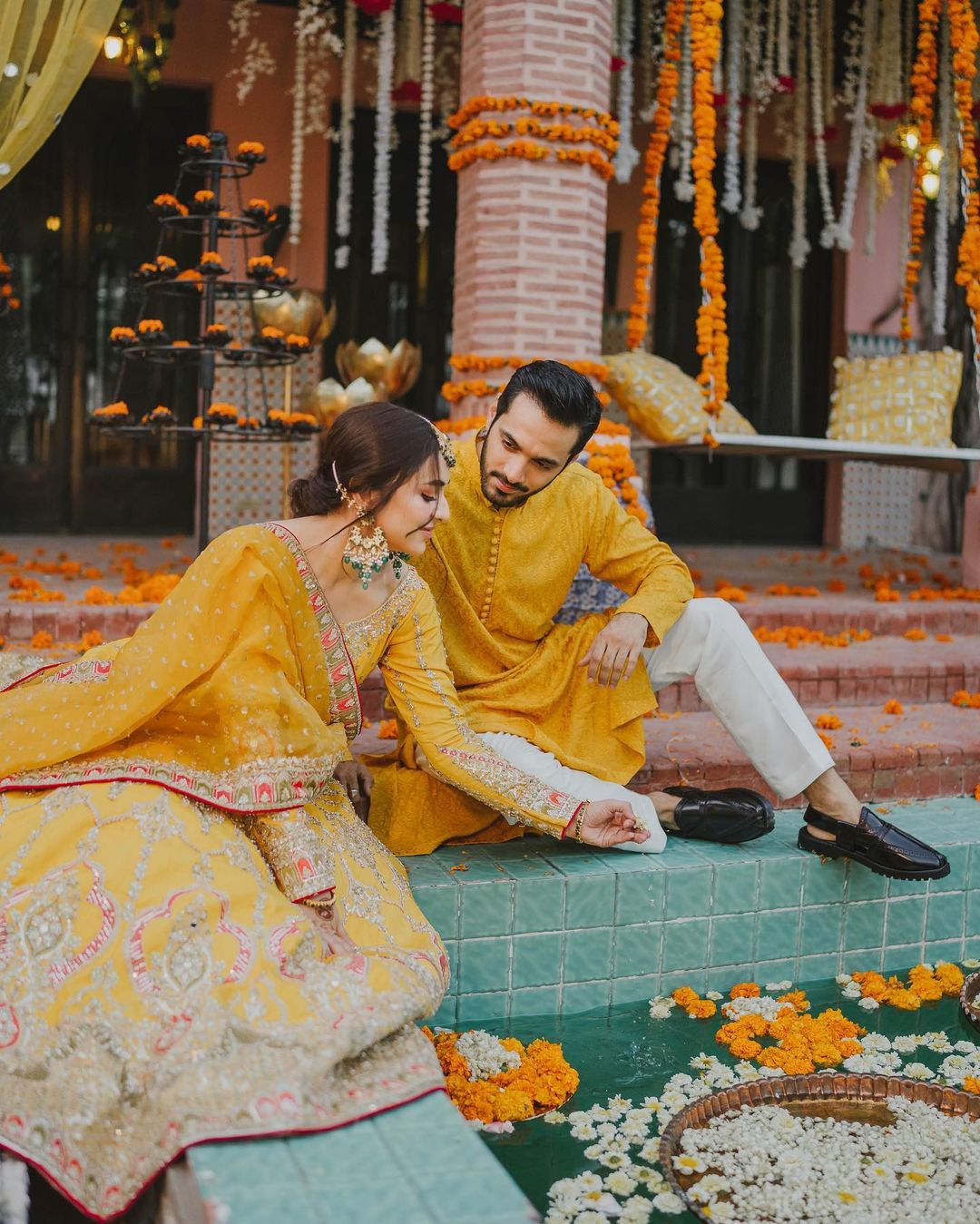 Wahaj & Yumna Look Stunning Together In Recent Look For Maha Wajahat ...