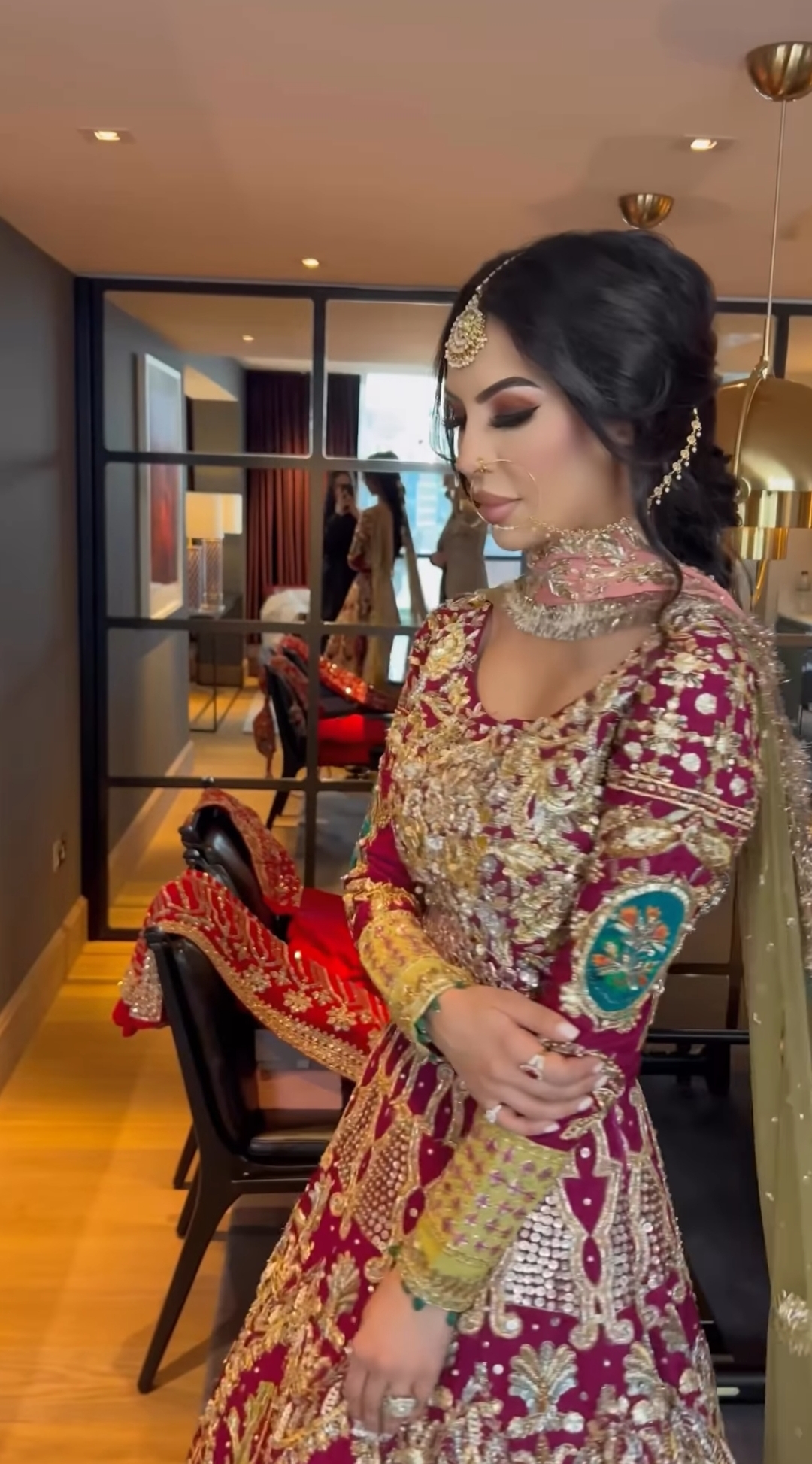 Amir Khan Pictures With Wife From Family Wedding | Reviewit.pk
