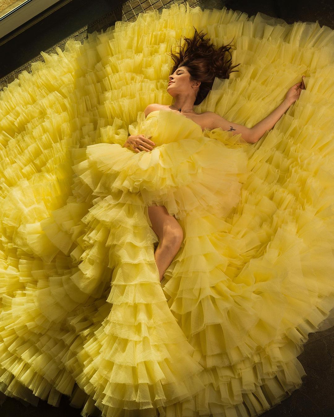 Ayesha Omar Is A Vision To Behold In Her Shoot For OK Pakistan ...