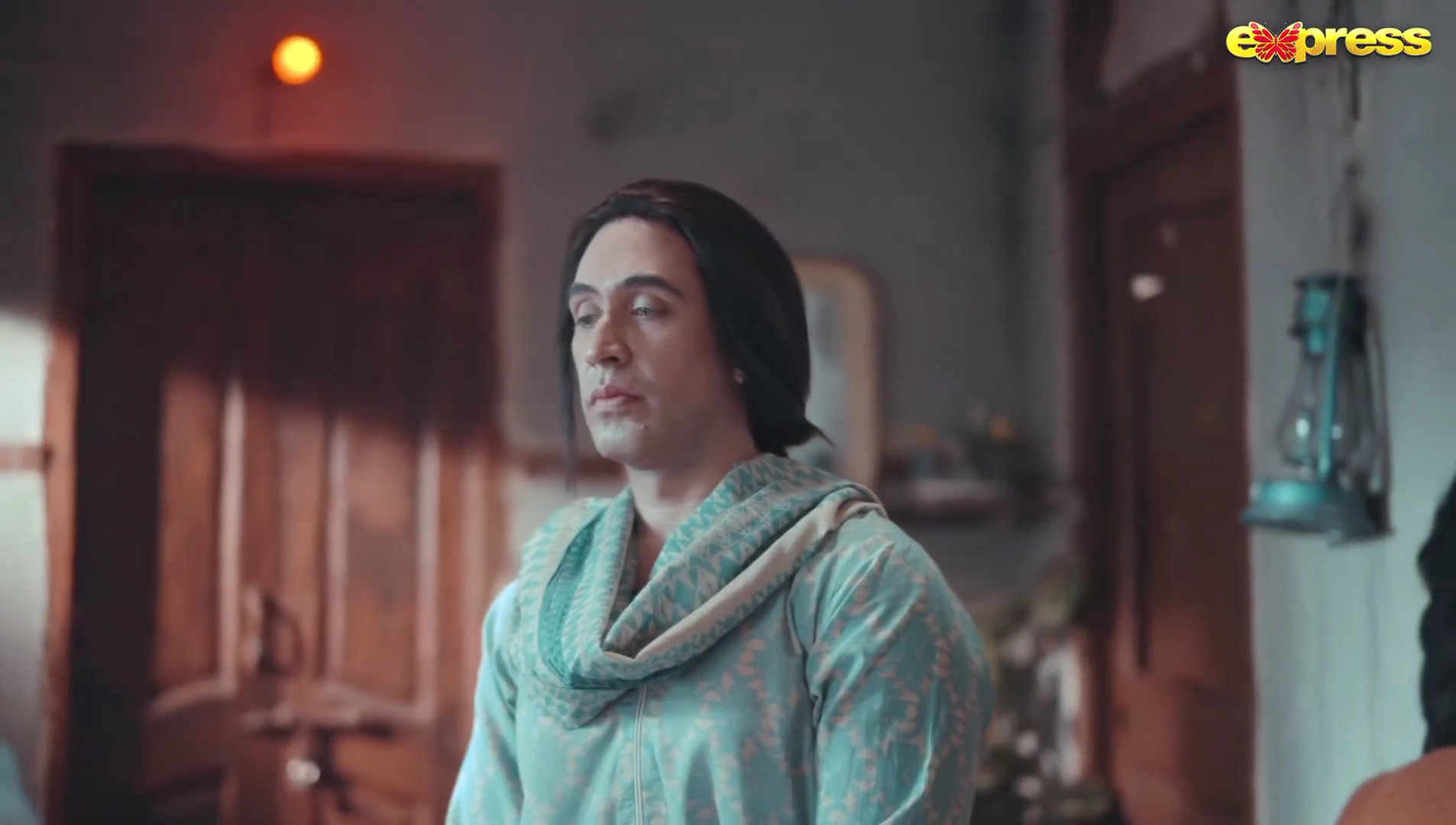 Viewers Stunned By Ali Rehman Khan's Look In Guru Trailers | Reviewit.pk