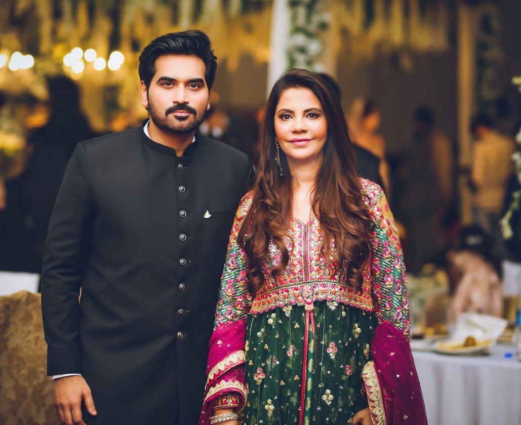 Humayun Saeed's Sweet Anniversary Wish For Wife Samina | Reviewit.pk