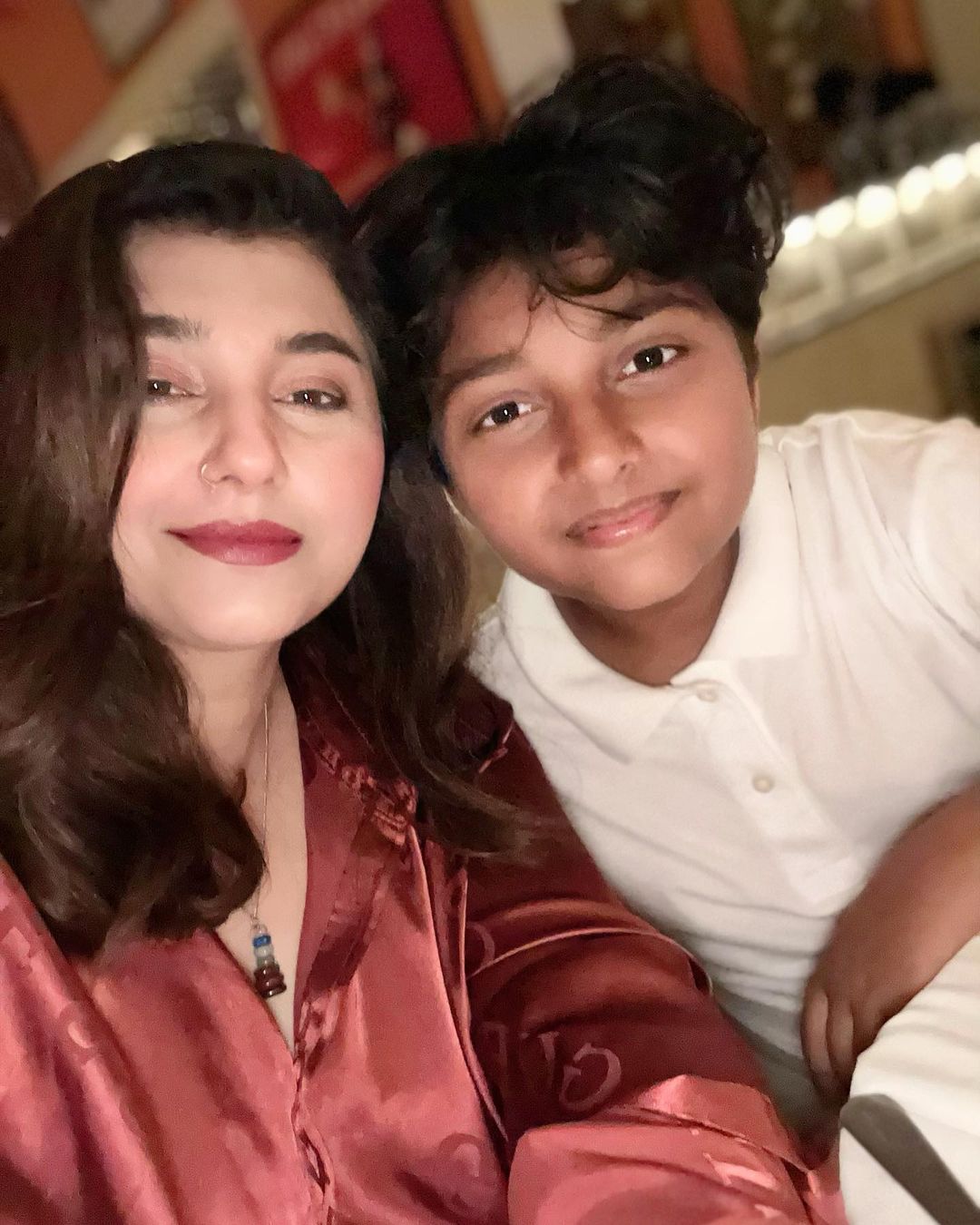 Javeria And Saud Had A Beautiful Mother's Day Dinner With Kids ...