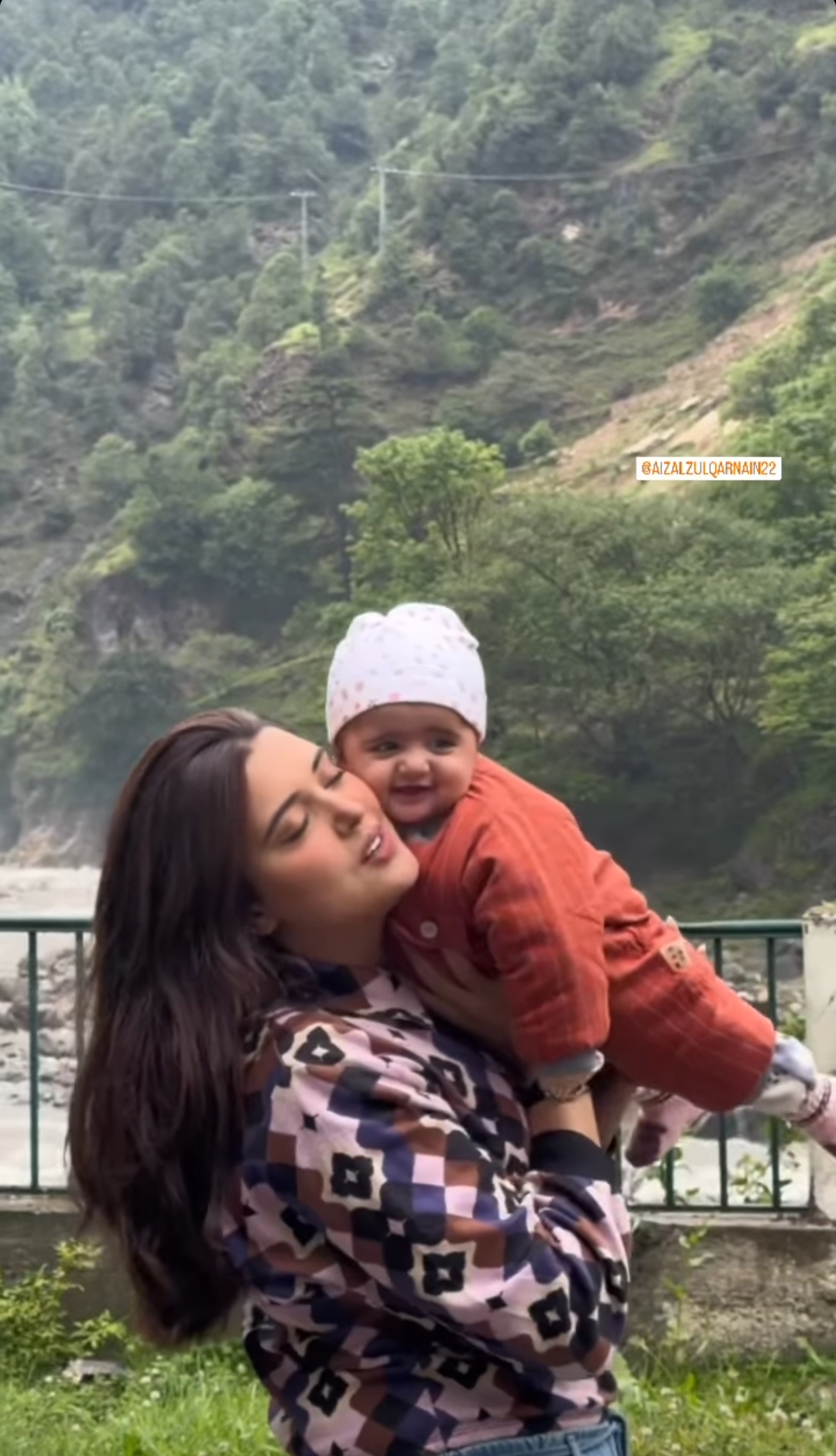 Kanwal and Zulqarnain New Pictures With Daughter From Northern Areas ...
