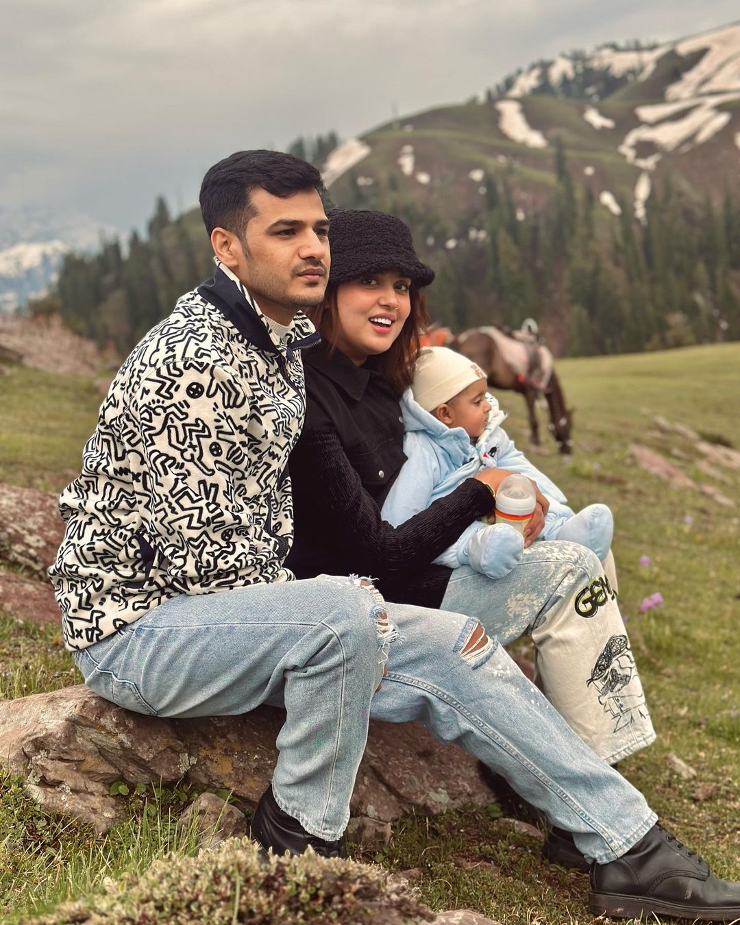 Kanwal and Zulqarnain New Pictures With Daughter From Northern Areas ...