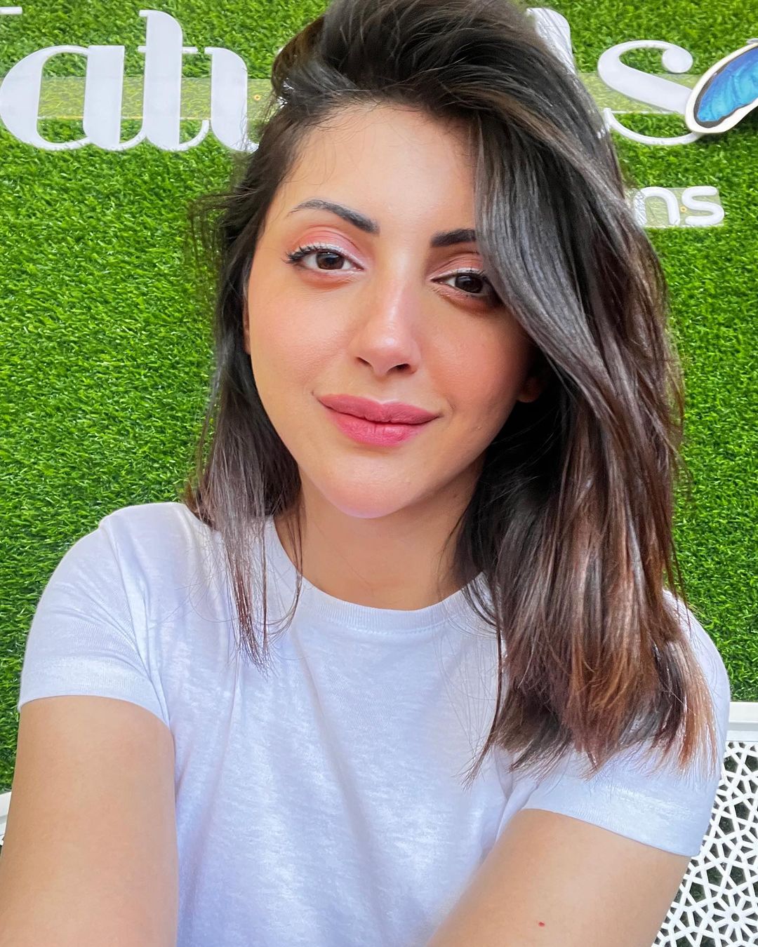 Moomal Khalid's Latest Beautiful Family Pictures From Malaysia ...