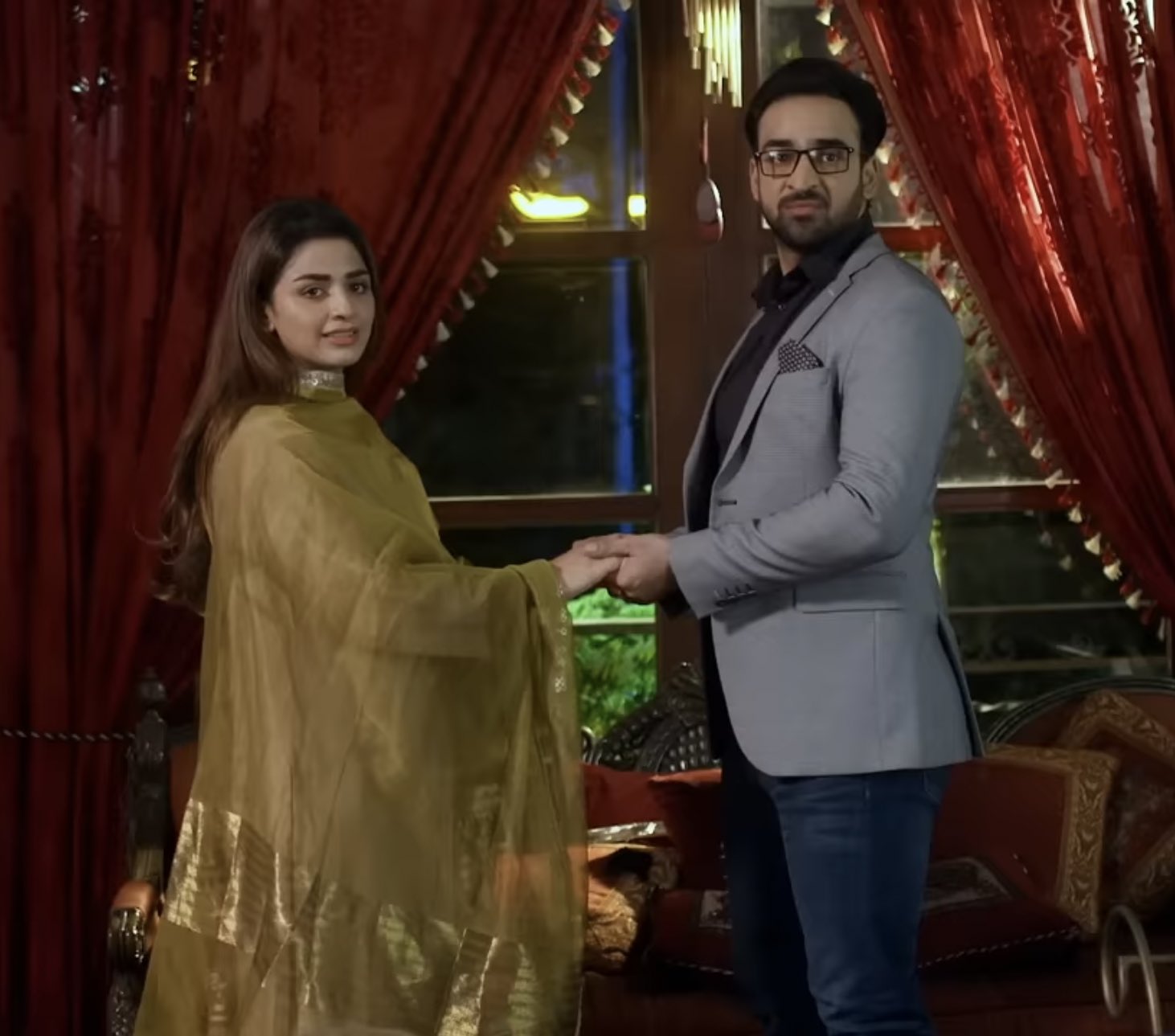 Hira Soomro Opens Up About Loopholes In Tere Bin Story | Reviewit.pk