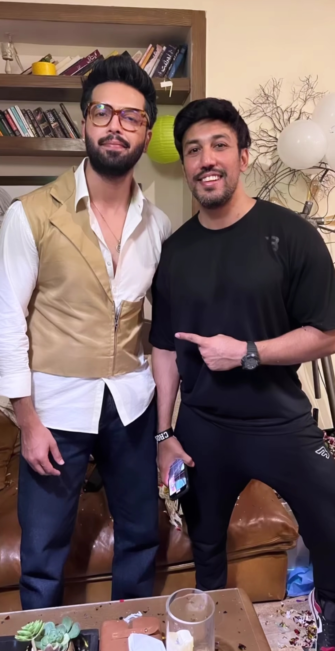 Fahad Mustafa Turns 40 - Pictures & Video | Reviewit.pk