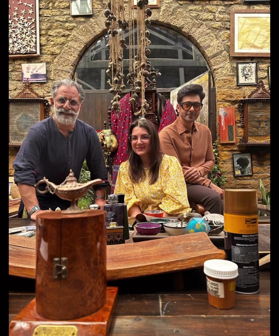 Faysal Quraishi Adorable Family Pictures | Reviewit.pk