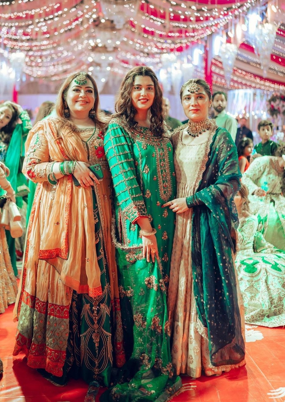 Kanwal Aftab & Zulqarnain Sikandar Recent Beautiful Pictures & Reels ...