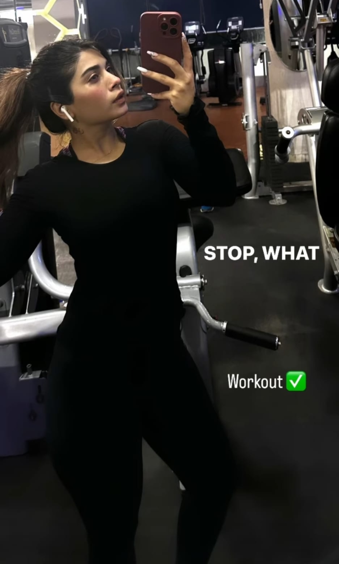 Mahi Baloch Beautiful Pictures In Gym | Reviewit.pk