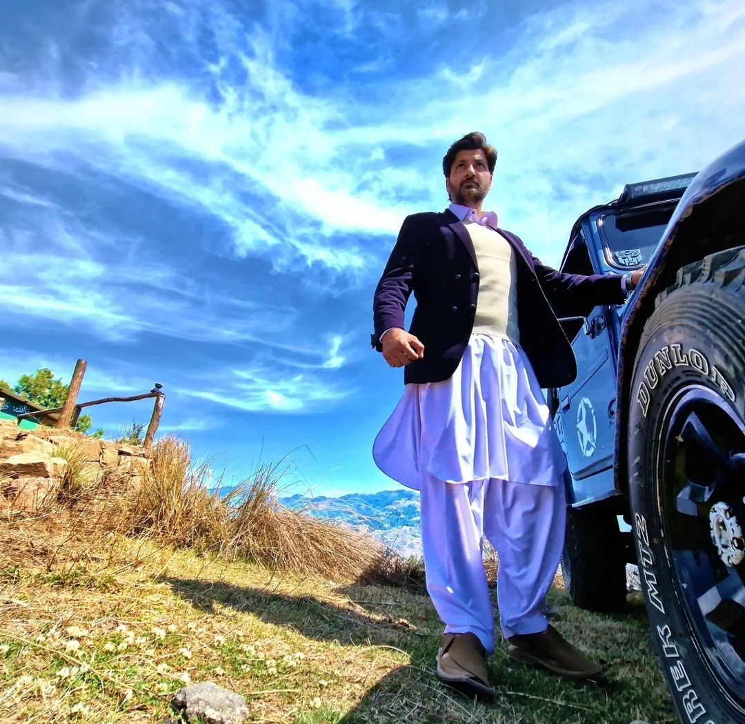 Neem Drama BTS Pictures From Beautiful Valley Of Kashmir | Reviewit.pk