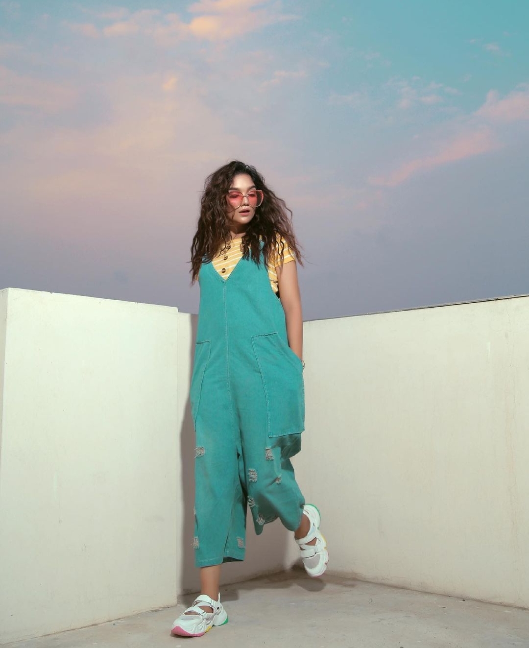 Adorable Casual Pictures of Tiktoker Turn Actor Romaisa Khan | Reviewit.pk