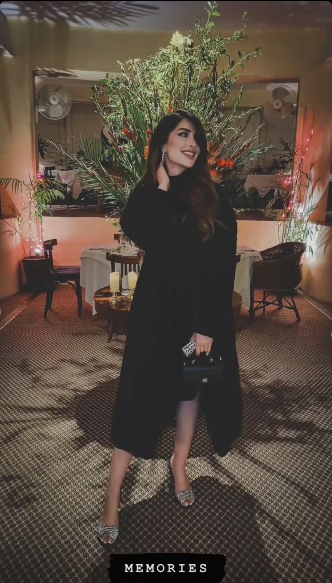 Sabeeka Imam's New Gorgeous Pictures in Western Wear | Reviewit.pk