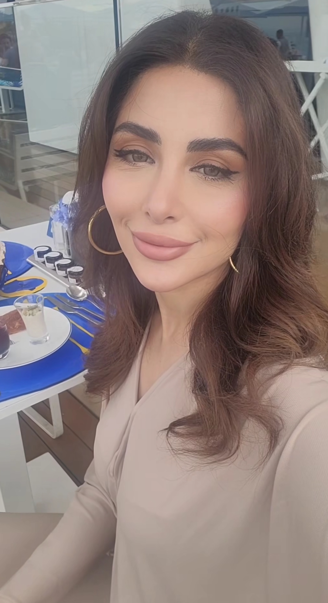 Sabeeka Imam's New Gorgeous Pictures in Western Wear | Reviewit.pk