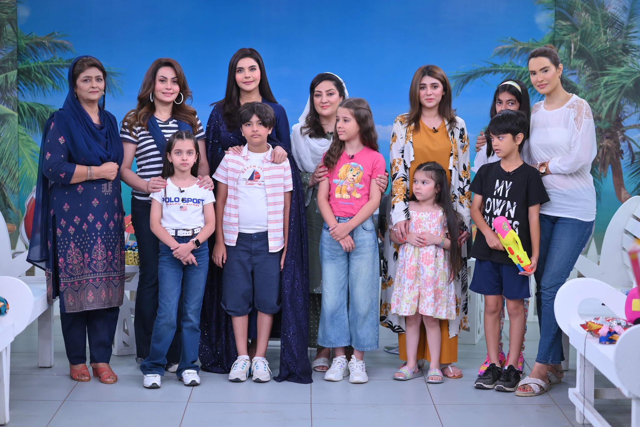 Celebrities Join Nida Yasir With Their Children In A Fun Show | Reviewit.pk